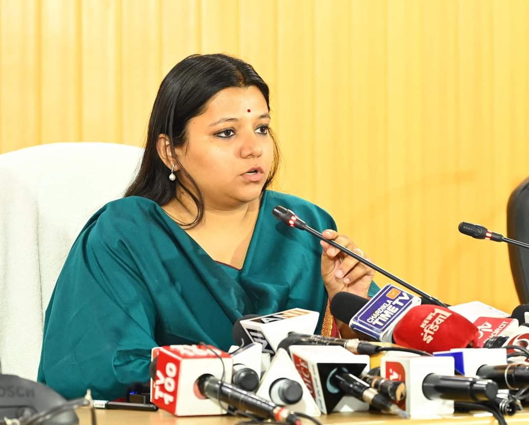 उत्तराखंड: संयुक्त मुख्य निर्वाचन अधिकारी श्रीमती नमामि बंसल ने की प्रेस वार्ता,लोकसभा निर्वाचन ...